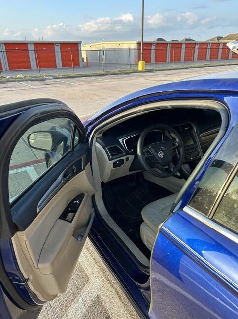 #1 Free Guide for Locked out of Car Situations | Rescue Robs